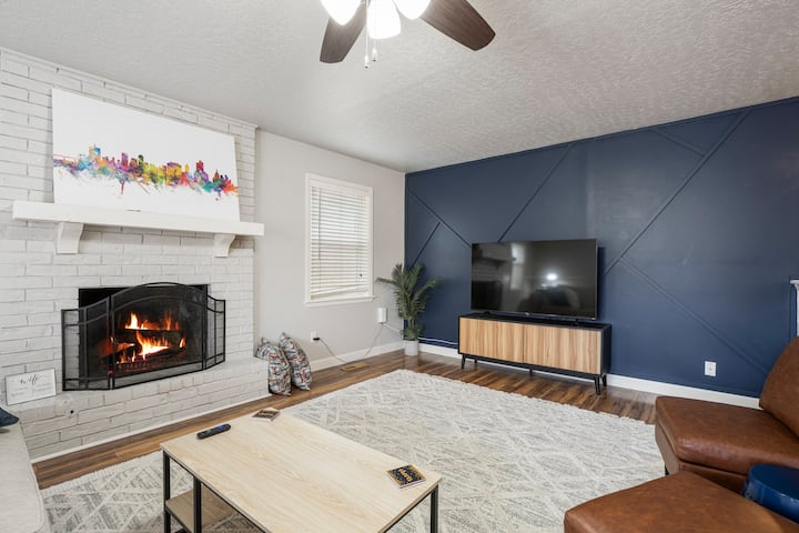 Charming Home W King Suite - 3bed/2bath - Tulsa, OK