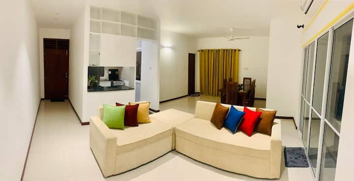 2 Bedroom Luxury Apartment With Amenities - Sri Lanka