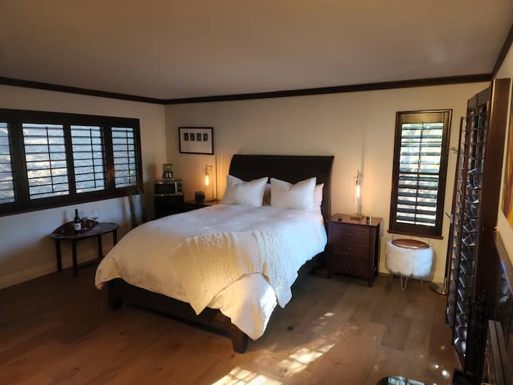 1 Bedroom W/mtn View
Napa, Sonoma, Marin Coast. - Novato, CA