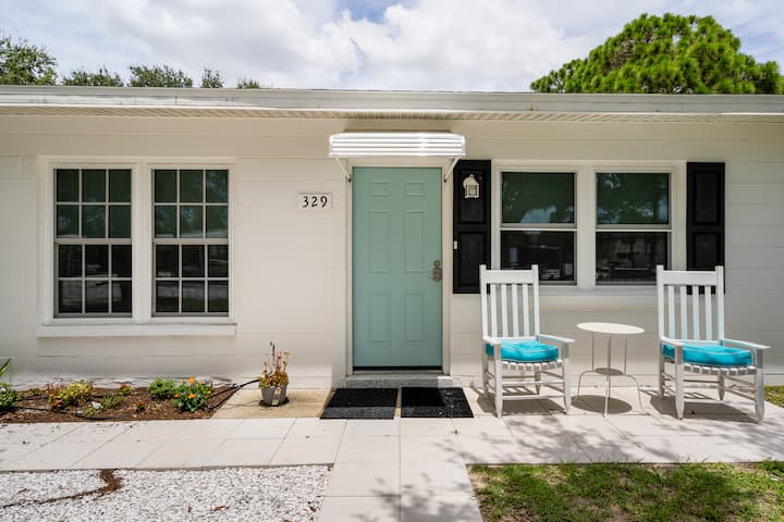 Walk To The Beach! Clean Remodeled 3 Bed Cottage - 威尼斯