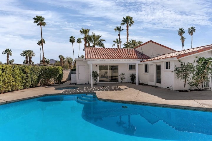 Palm Desert Oasis - Palm Desert, CA