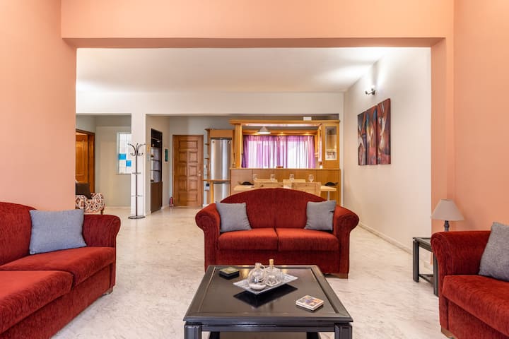 Big Spacious Apartment In The Heart Of The City!🌅 - Chania