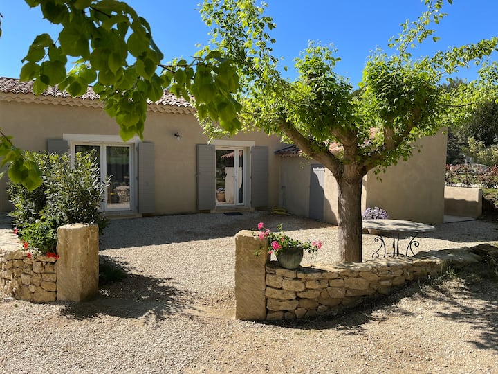Bastide Provençale - Lourmarin