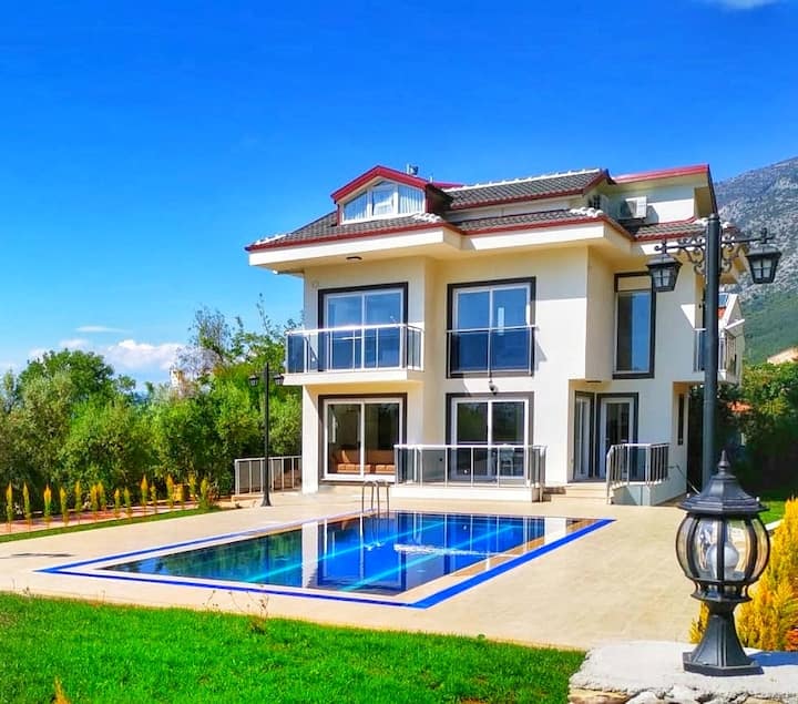 Villa Asya 1 Ovacıkta 4+1 Babadağ Manzaralı Villa - Hisarönü