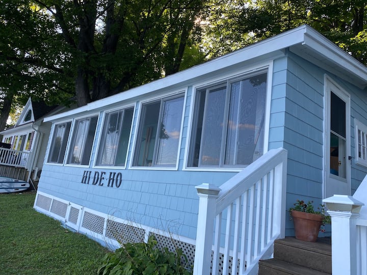 Beautiful Two Bedroom Lakefront Cottage - Morgan Hill State Forest, Cortland