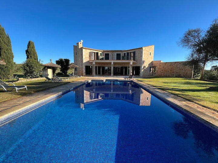 Villa Sal Y Mar: Luxury Home Near Ses Salines - Colònia de Sant Jordi