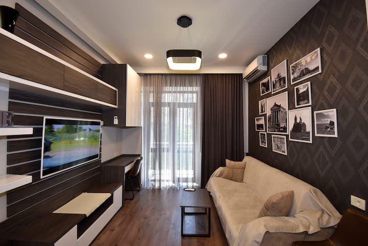 Super Apartment In The Very Center Of Yerevan. - Yerevan