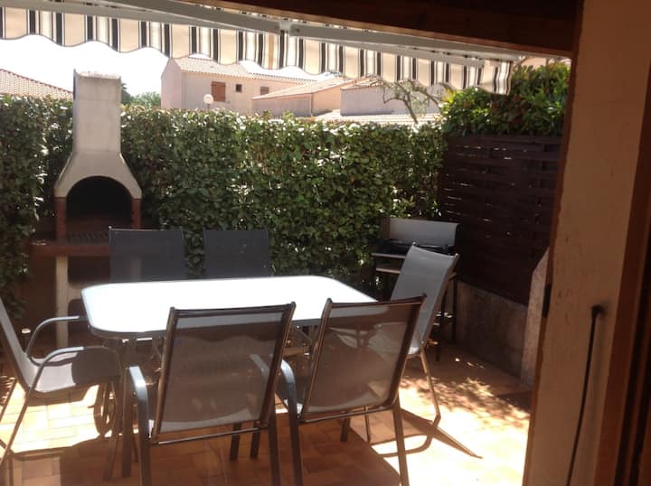 Maison Agréable à Quelques Minutes De La Plage - Vias