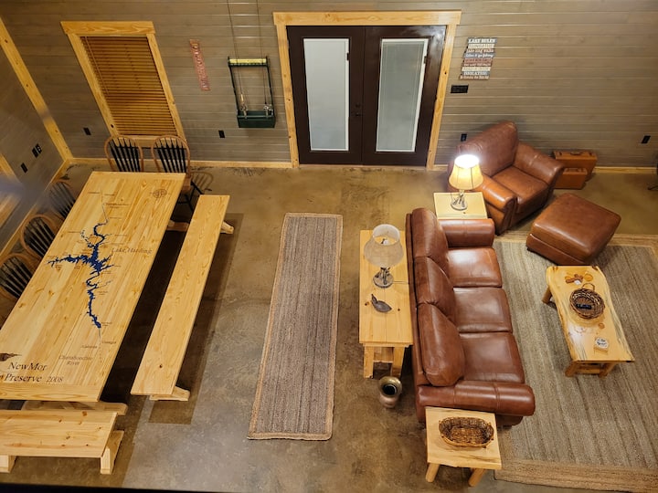 Rustic Lodge In The Woods On Lake Harding, Al - Alabama