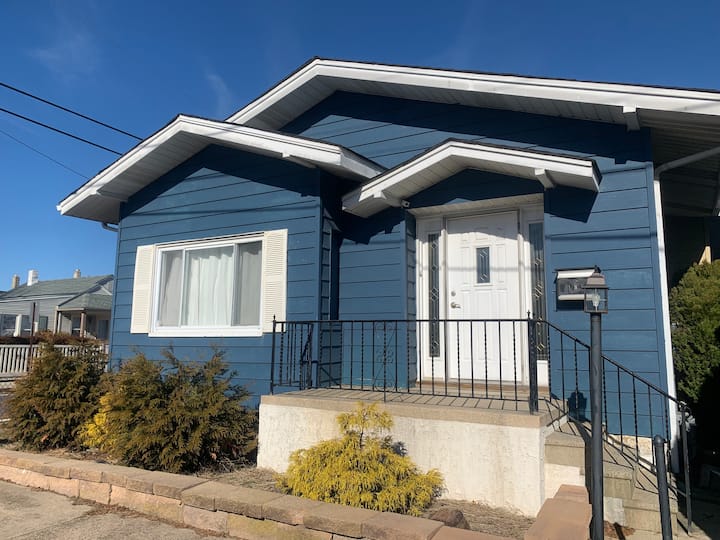 Ventnor City, Nj Beach House - 4 Blocks To Beach! - Ventnor City, NJ