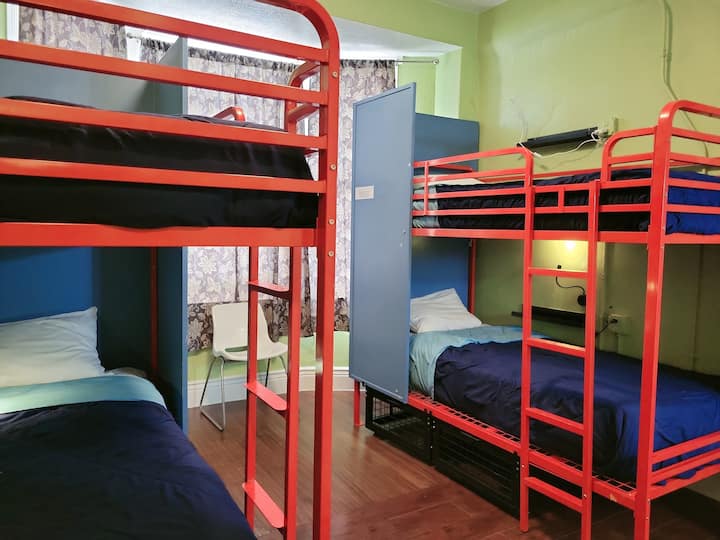 1 Bed Female Dorm W/private Bath - San Francisco, CA