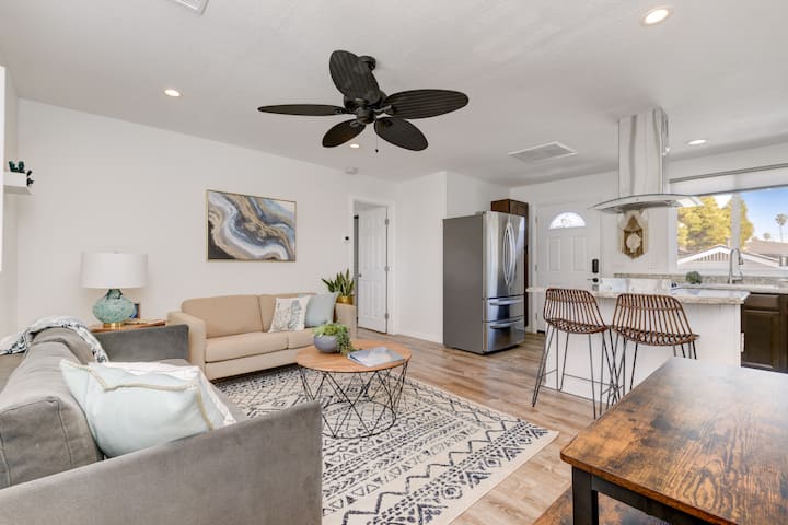 Relaxing Ob Retreat - 3 Blocks To The Beach! - San Diego, CA