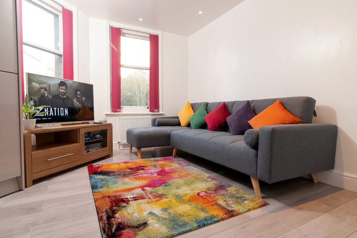 Break Away Nxt To Gardens! Pkg - Perfect Position! - Bournemouth