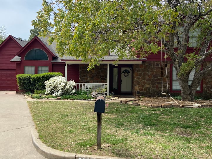 Urban Lodge W/pool & Hot Tub, Only 1 Mi To Scheels - Tulsa, OK