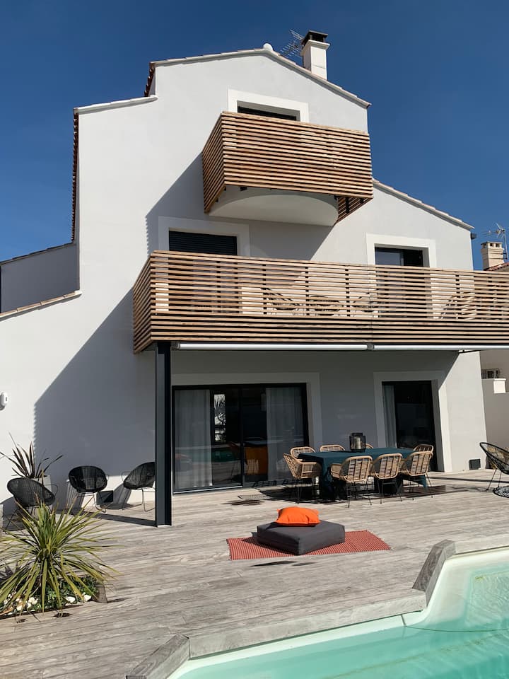 Jolie Maison Avec Piscine Et Accès Plage Direct - Marsylia