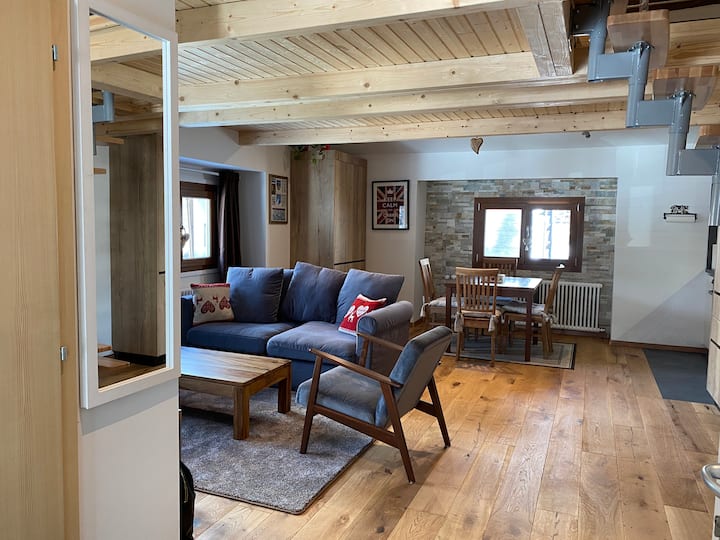 Newly Refurbished Studio With Mezzanine Room. - Verbier