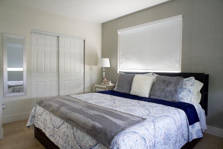 Cozy, Beautiful 1 Bedroom Brand New Unit -4 Guests - Miami, FL
