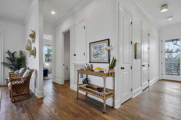 Coastal Oasis - Heated Pool, Walk To Beach! - Mississippi