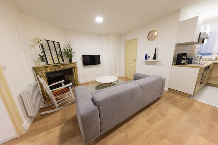 Hypercentre,spacieux, Plain-pied,cour Privative - Saint-Quentin