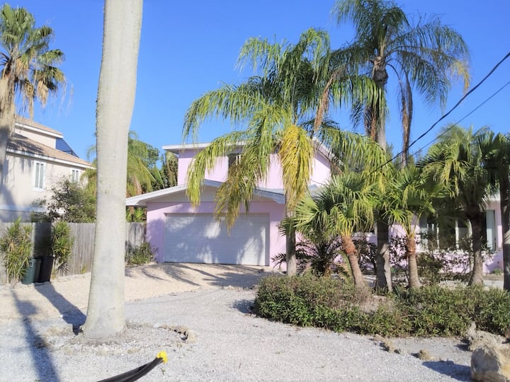 Bermudiana - Guest Quarters On Longboat Key - Longboat Key, FL