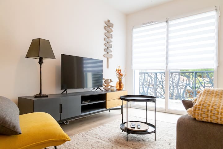 L'orangerie Des Parcs
Apt - Balcon - Parking - La Rochelle