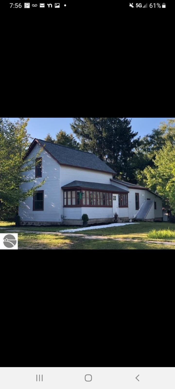 "Slice Of Leelanau"~ Leelanau County Guest Cottage - Suttons Bay, MI