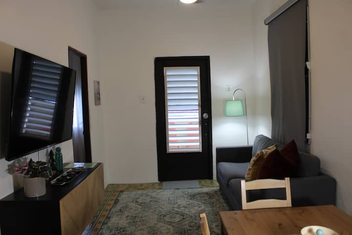 Cozy House With 3 Bedrooms With A/c Free Parking. - San Juan