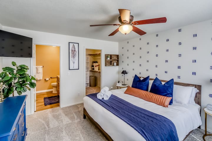 "The Sundance" | Pool | Spa | Firepit | Parking - Tropicana Laughlin