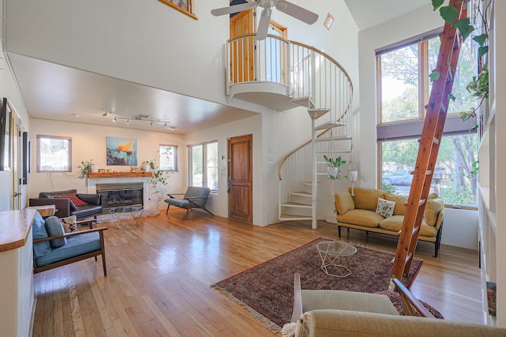Comfortable Oasis In The Heart Of Downtown Tempe - Tempe, AZ