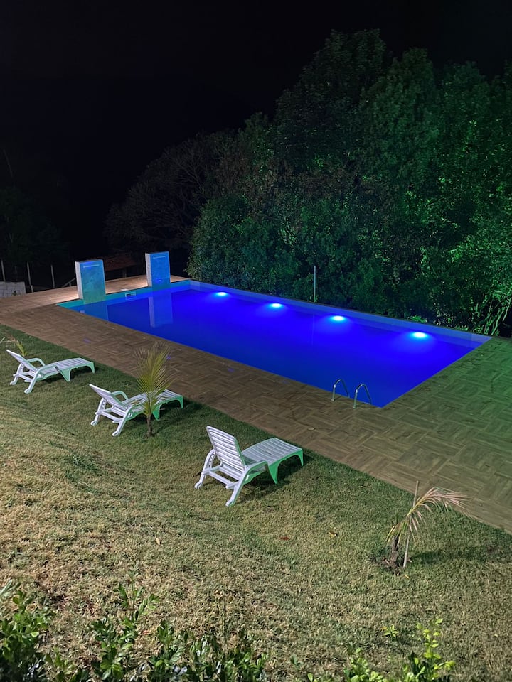 Casa De Campo Com Piscina E 3 Suítes Grandes - Extrema