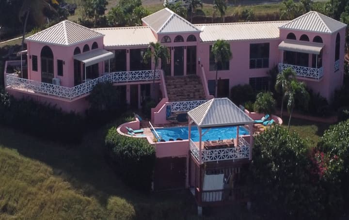 Beautiful King Suite Steps From Pool Amazing Views - U.S. Virgin Islands