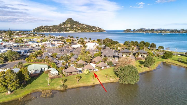 Waterfront Island-style 1-bdrm  Superior Villa - Pauanui