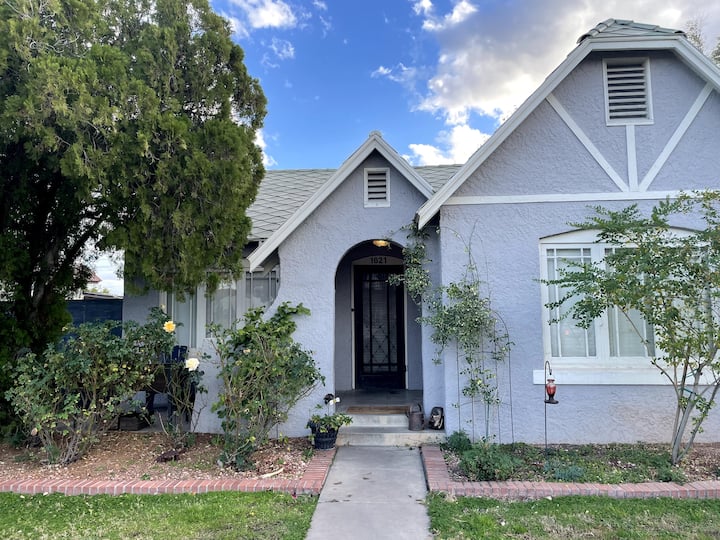 Charming Home Built In 1916 In A Historic District - Phoenix, AZ
