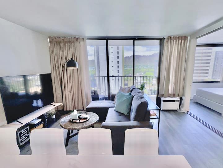 Free Parking-waikiki Banyan Cozy 1br Near Beach! - Honolulu, HI