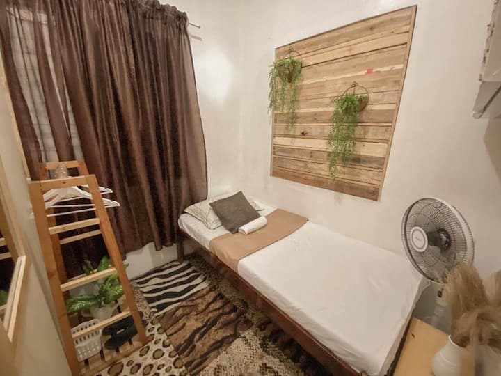 One Bedroom In Urban City - R6 - Iloilo City