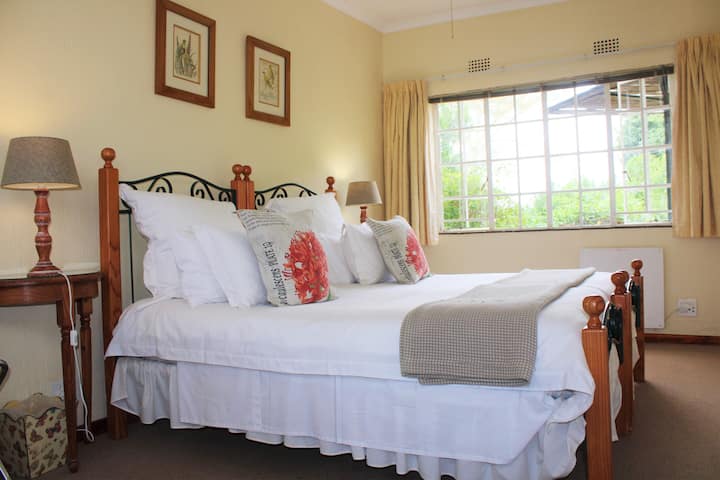 Random Harvest Country Cottages - Muldersdrift