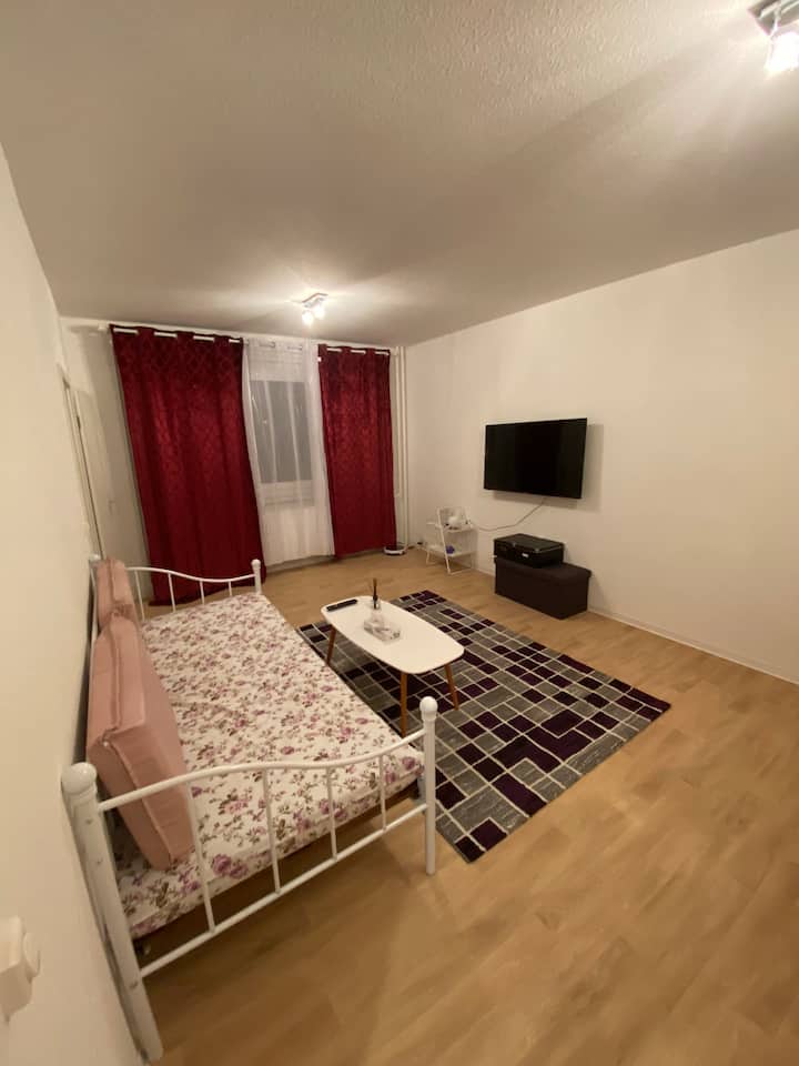 ŞEhir İNcisi: Sessiz Merkezi Kış Balkonu & Neflix - Ahrensfelde