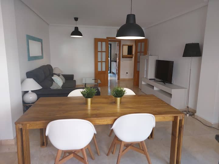 Estupendo Y Luminoso Apartamento En Marbella - Marbella