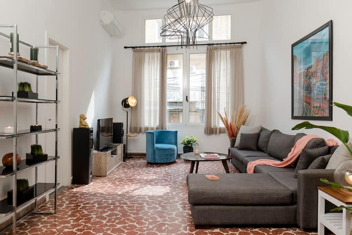 David’s Corner - 24/7 Electricity - Beirut