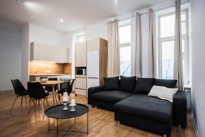 Lovely 4-bedroom Rental Unit In Riga - Riga
