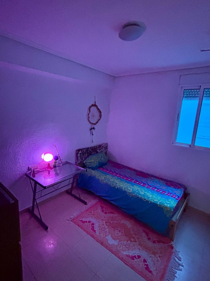 Habitación En Excelente Ubicacio - Valencia