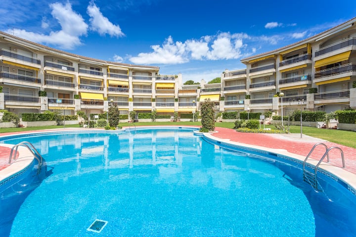 2 Dormitorios, Frontal Al Mar, 50 Metros Playa - Cambrils