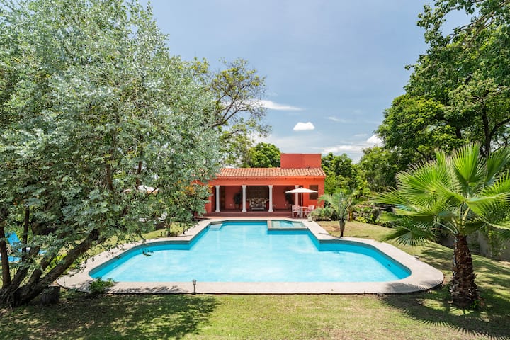 Preciosa Villa Pet Friendly En Cuernavaca - Cuernavaca