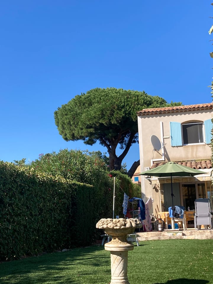 2 Bedroom Quiet Holiday Home Near Village Centre - Ramatuelle