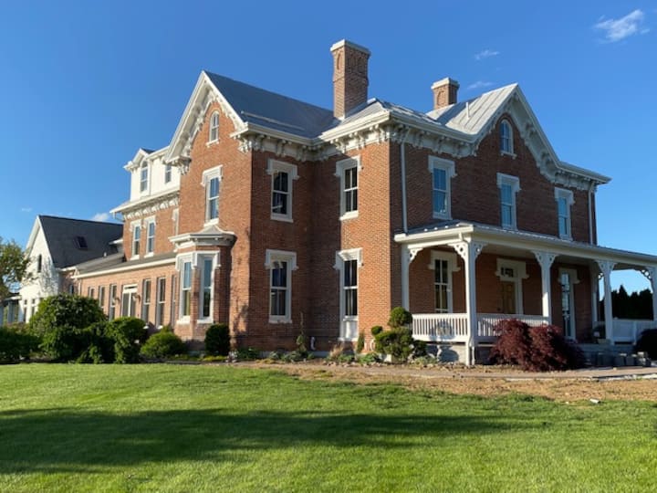 Stuart Manor Bed and Breakfast - Bed and breakfasts for Rent in ...