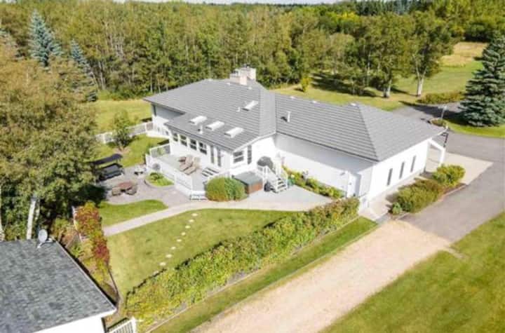 Peaceful Prairie Getaway Close To The City - Beaumont