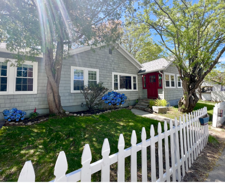 The Red Door Cottage - Family Home In Acadia - Bar Harbor