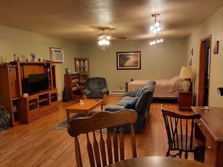 Lovely Country Setting For A Wonderful Club House - Evansville, IL