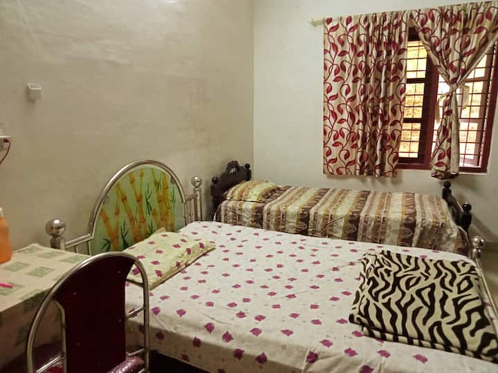 Beautiful Private Room Amidst Serene Nature - Pala