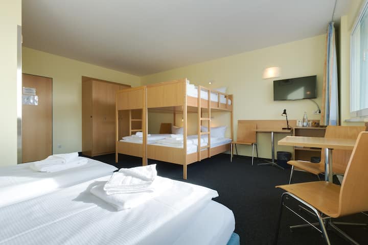 Family Room 5 People | Citylight Hotel Berlin - Berlin